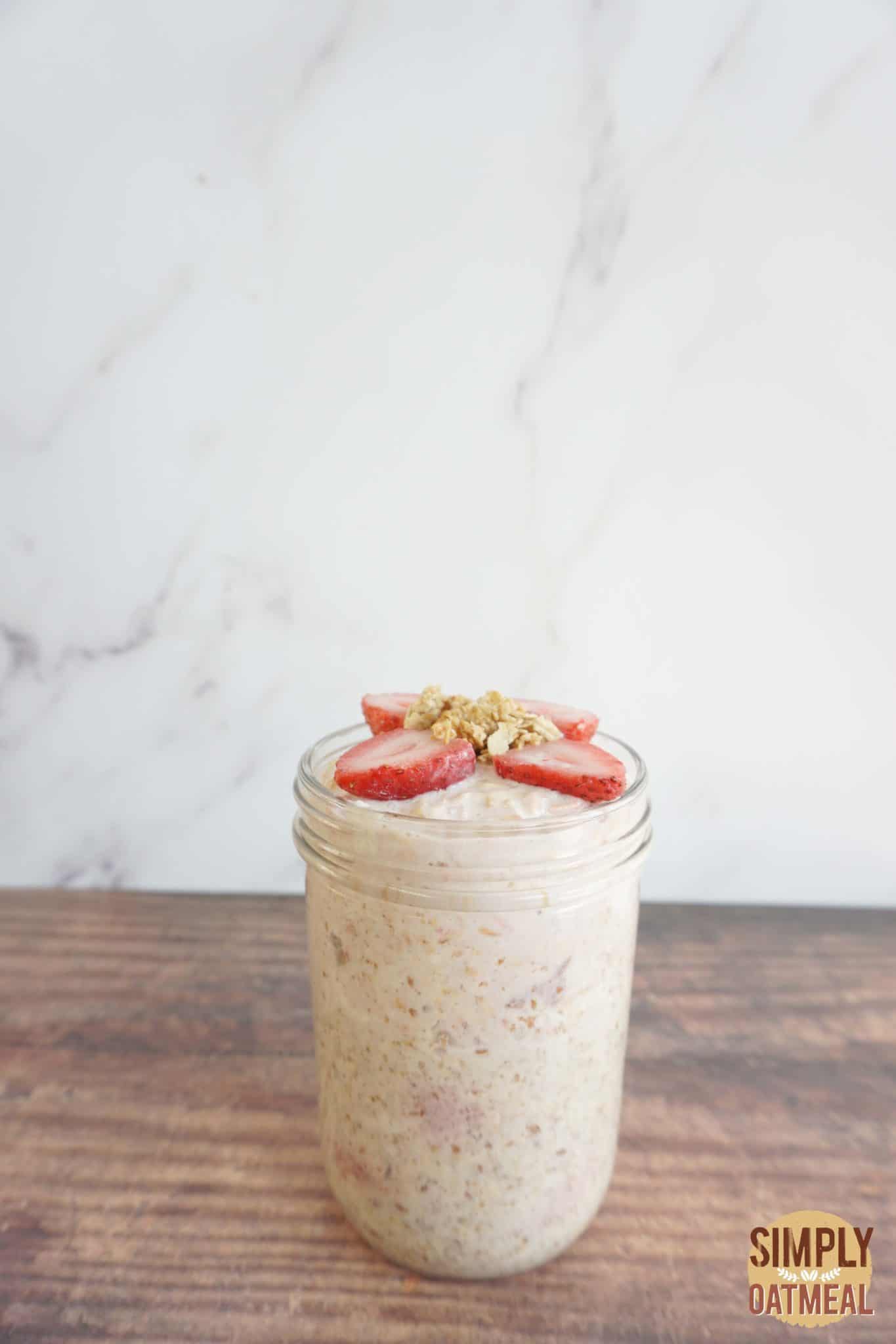 Strawberry Yogurt Overnight Oats - Simply Oatmeal Strawberry Yogurt Overnight Oats - Simply Oatmeal